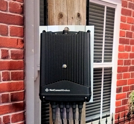 BT Openreach Test New 1Gbps Broadband Pole Mounted FTTdp G.fast Kit ...