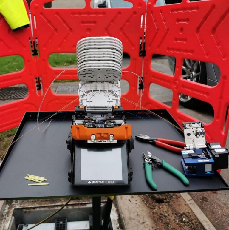 Virgin Media O2 UK Officially Launches HUB 5 Broadband Router UPDATE3 ...