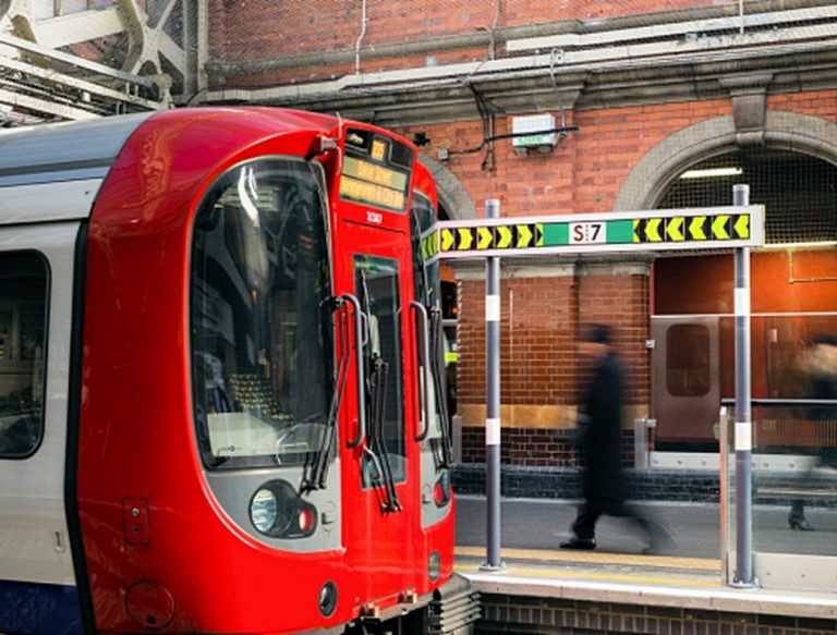 EE and Vodafone UK Extend 4G Mobile to 6 New London Underground ...