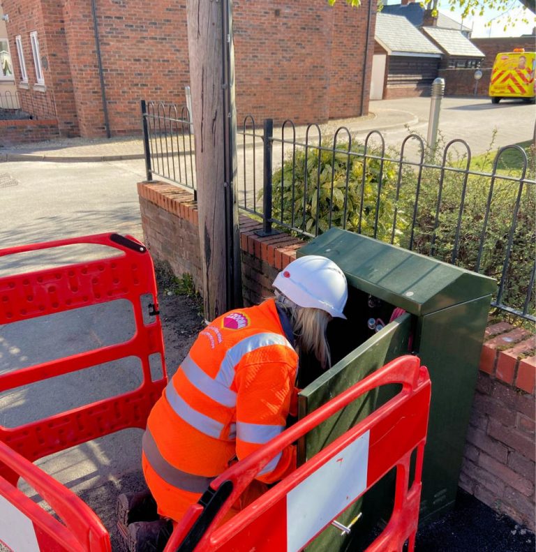 ISP Zzoomm Adds 8 New Towns to UK FTTP Broadband Rollout - ISPreview UK