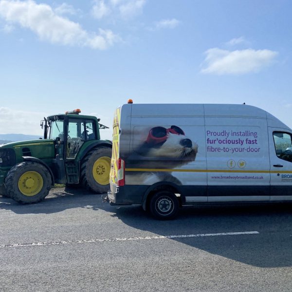 VIDEO - UK ISP TalkTalk Explains the Art Behind Light Graffiti ...