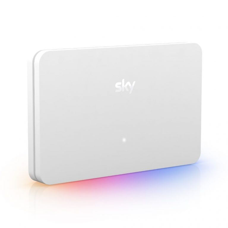 Pictured - UK ISP Sky Broadband's New SR203 Wireless Hub Router UPDATE ...